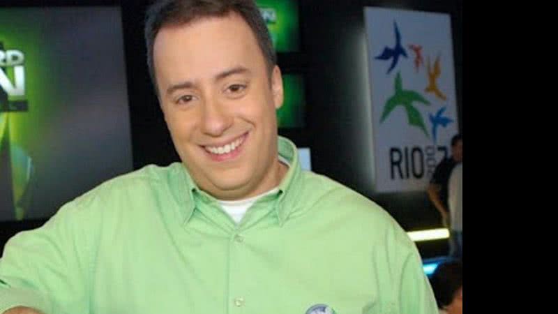 Morre, aos 43 anos, o narrador e apresentador Maurício Torres