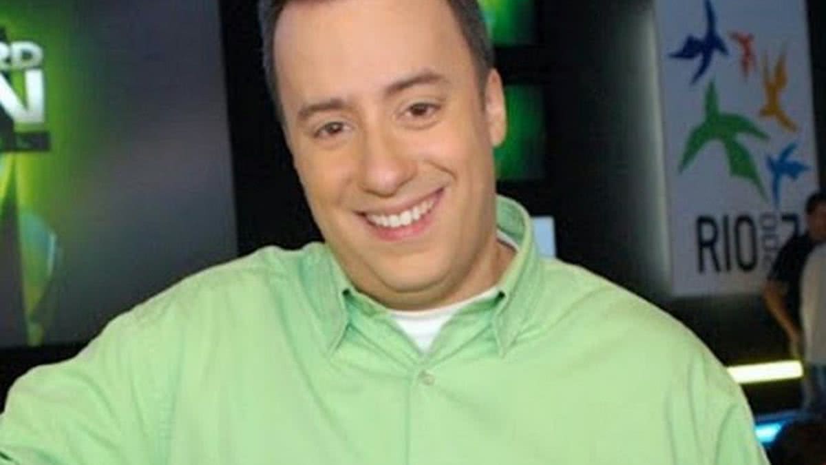 Morre, aos 43 anos, o narrador e apresentador Maurício Torres