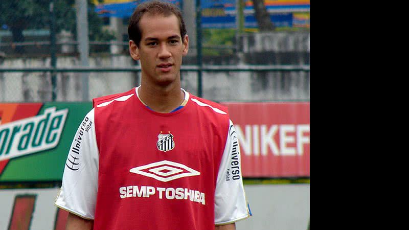 Bahia está buscando a contratação do volante Rodrigo Souto