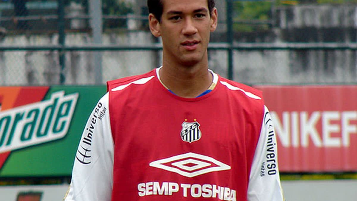 Bahia está buscando a contratação do volante Rodrigo Souto