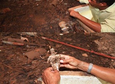 Macumba: pintor encontra boneco amarrado do prefeito de Casa Nova
