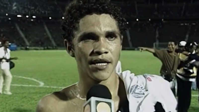 Alex Alves: Saiba como o ex-atacante do Vitória viveu com um segredo ...