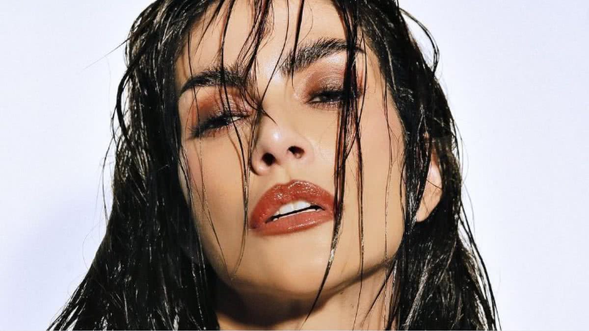 Sem roupa, Cleo Pires arranca suspiros na web em cliques sensuais; veja fotos