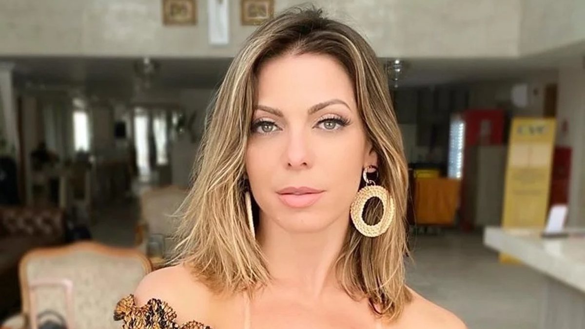 Sheila Mello faz reflexão sobre a vida de solteira: “Estou meio ...