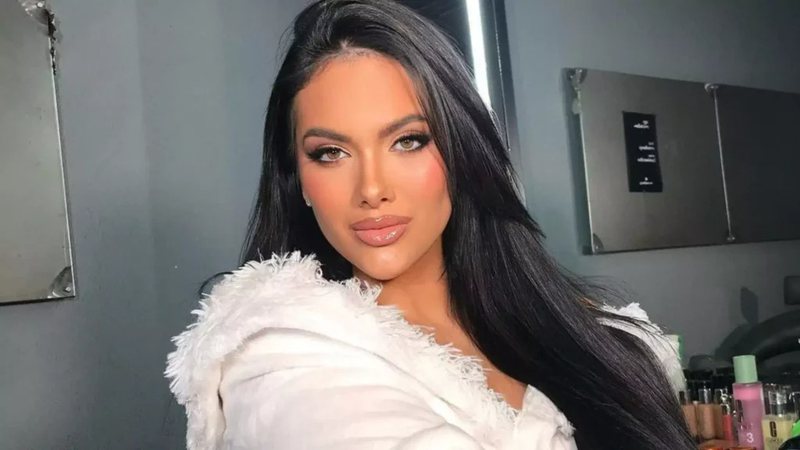 Emily Garcia se machuca e precisa de atendimento médico ao tentar pegar ...