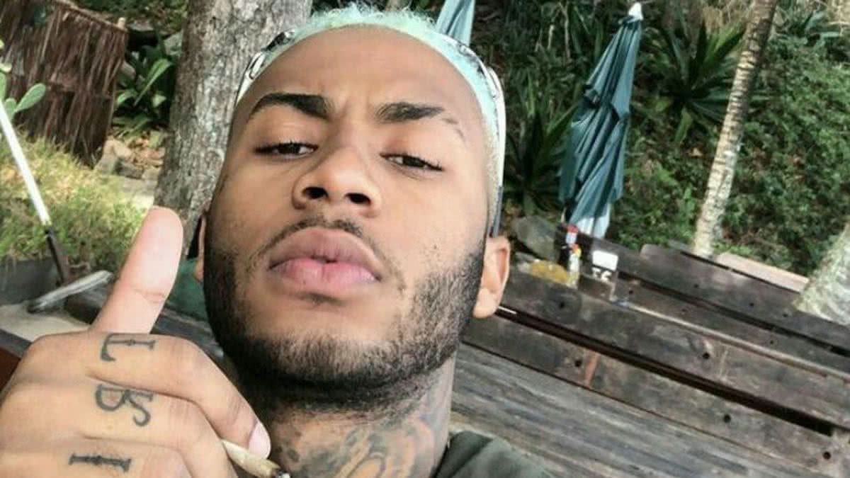 A fila andou! Colunista expõe novo romance do rapper Orochi