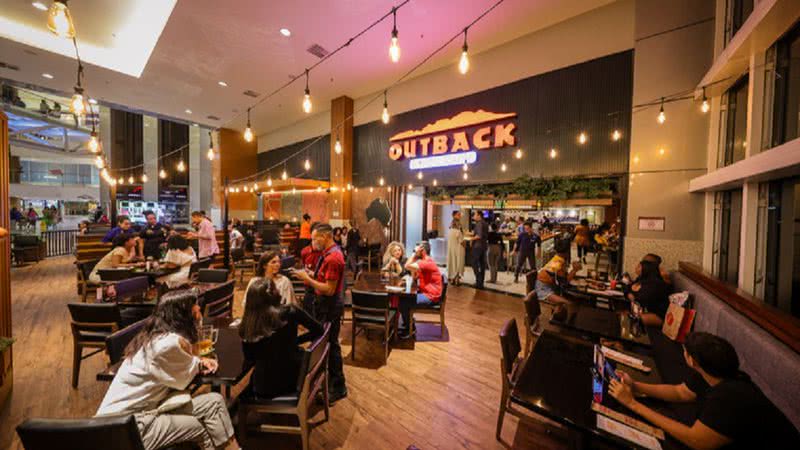 Outback vai fechar no Brasil? Dona da rede de restaurante explica ...