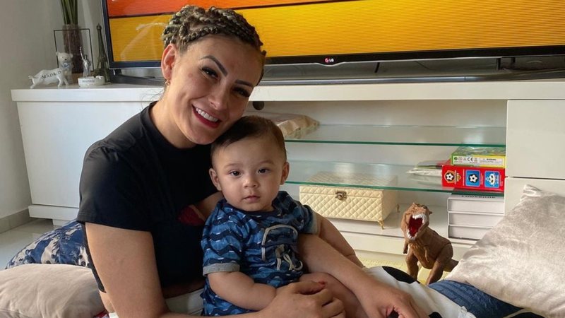 Andressa Urach faz confissão sobre sacrifício do filho Andressa Urach faz confissão sobre sacrifício do filho