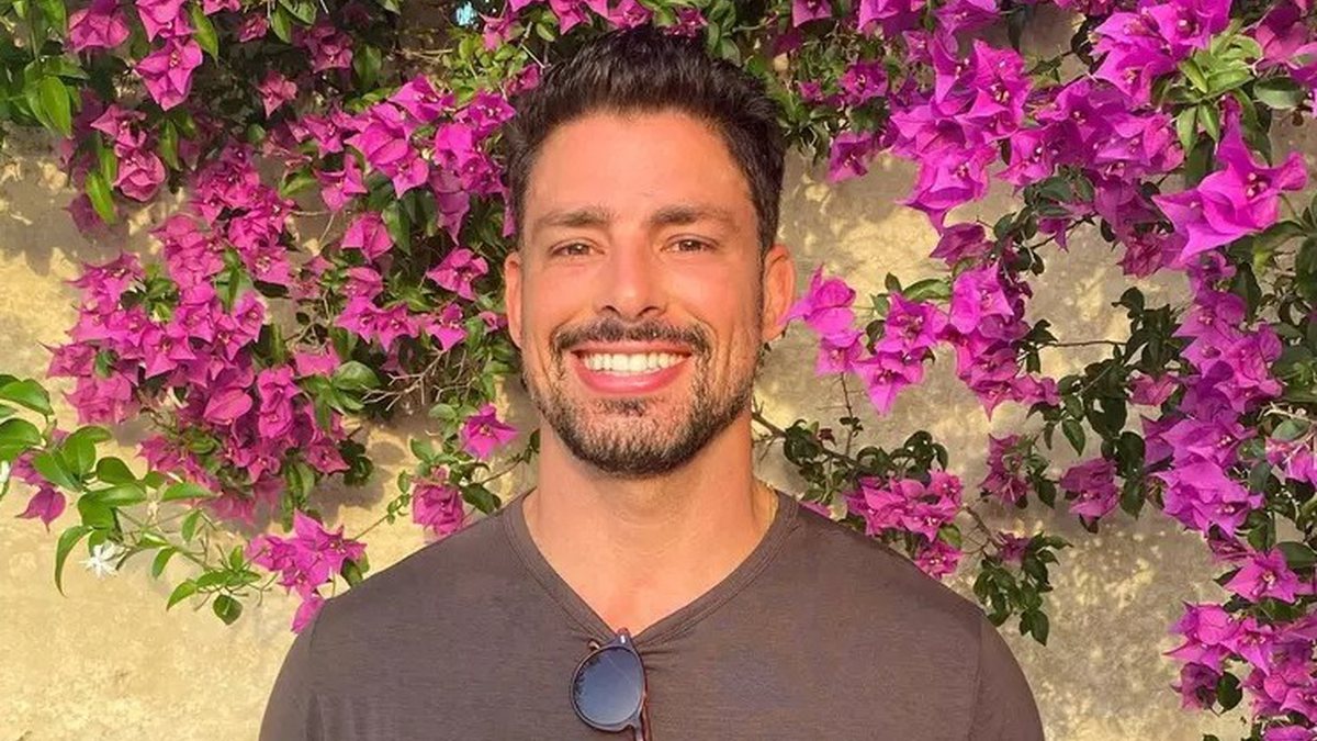 Atriz da Globo conta detalhes sobre cenas de sexo com Cauã Reymond: ‘muito mais frio do que parece’