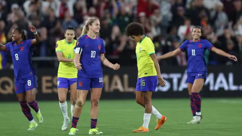 Brasil perde para os Estados Unidos e fica com o vice-campeonato da ... Brasil perde para os Estados Unidos e fica com o vice-campeonato da ...