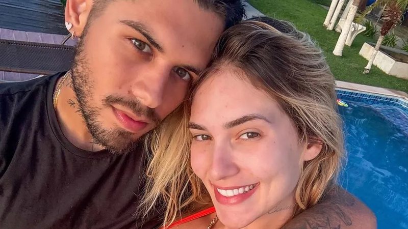 Virginia Fonseca presenteia Zé Felipe com colar caríssimo; saiba o valor