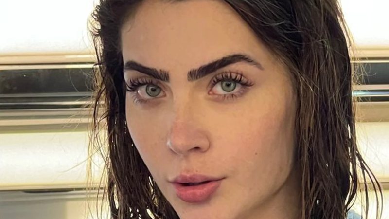 Empinando e esticando, Jade Picon ostenta flexibilidade nas redes ...