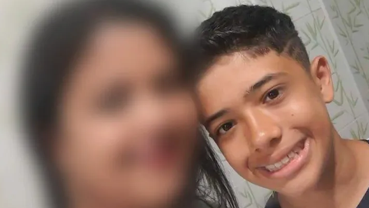 Adolescente de 13 anos é morto a facadas e motivo choca; saiba detalhes