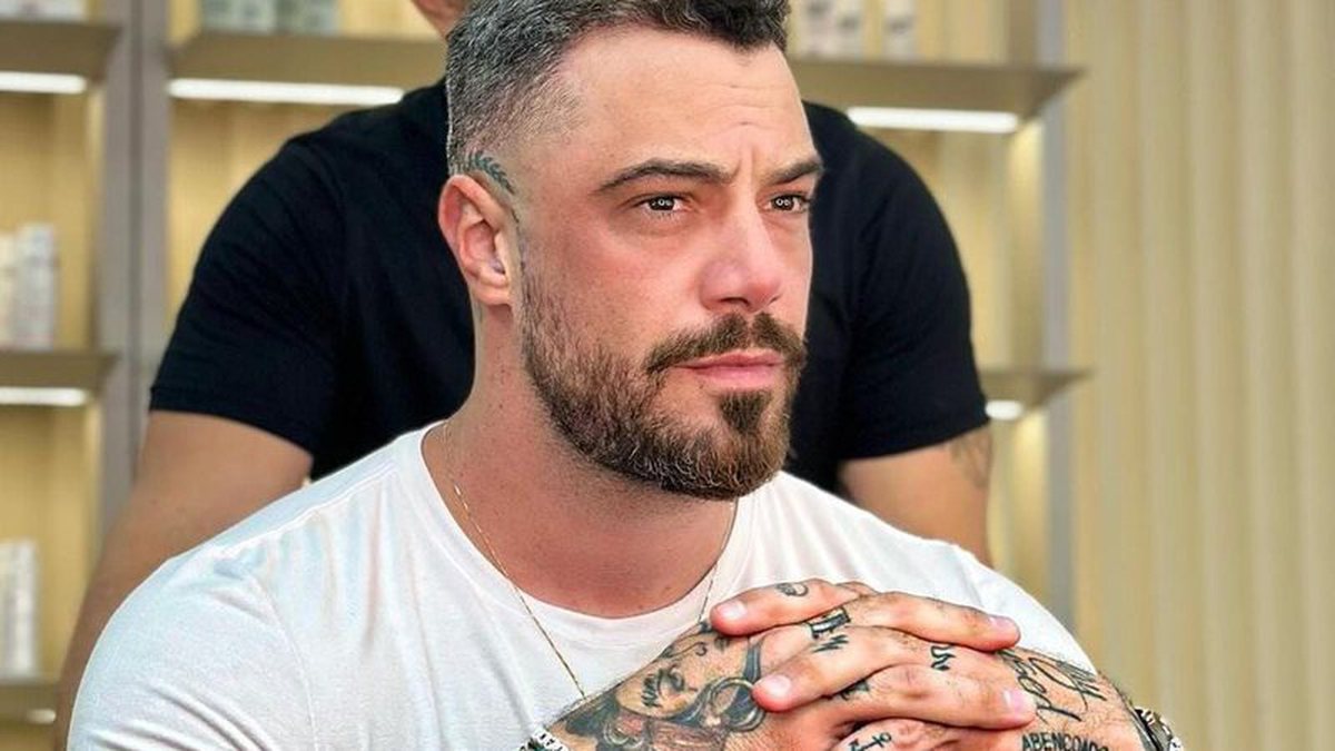 Felipe Titto exibe Lamborghini de R$ 3,8 milhões