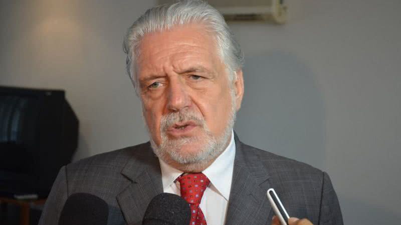 Jaques Wagner elogia PF e diz que Bolsonaro queria Roberto Jefferson ...