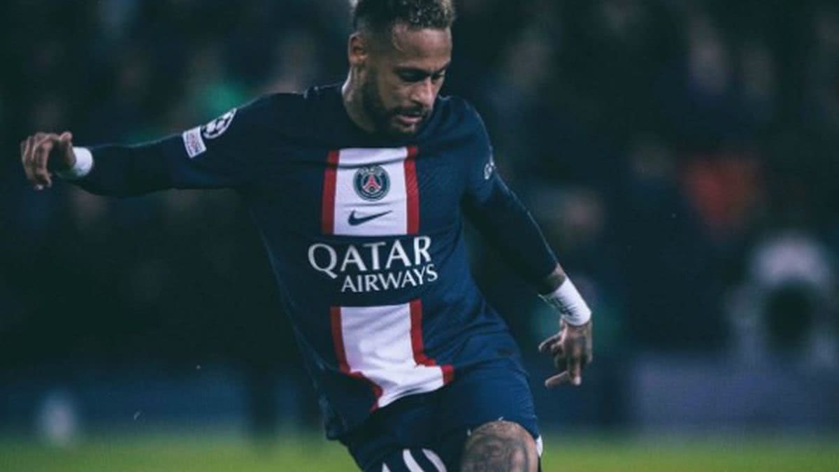 Suposto affair de Neymar assiste jogo do PSG e compartilha momentos; veja clique