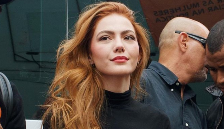 Influenciadora se envolve em confusão e expõe traição de Sarah Poncio ...