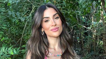 De biquininho e camisa de candidato, Boca Rosa causa alvoroço na web em ...