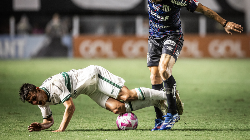 CBF admite erro em arbitragem de Santos x Coritiba; veja vídeo CBF admite erro em arbitragem de Santos x Coritiba; veja vídeo