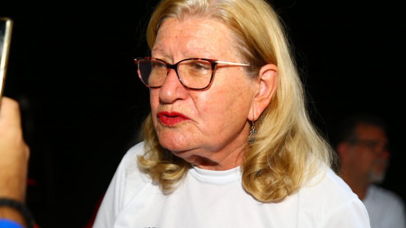 Maria del Carmen reassume cadeira na Alba | Política | BNews