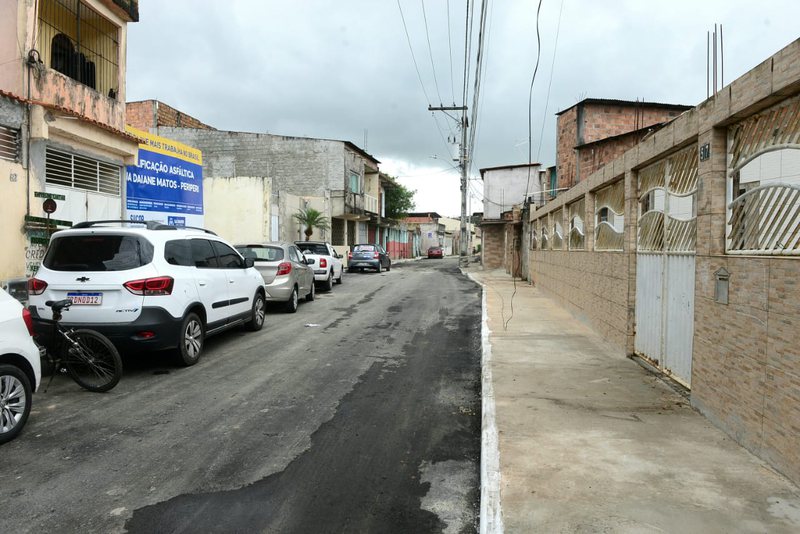 Galeria · Entrea das obras de requalificação de canal e rua em Periperi ...