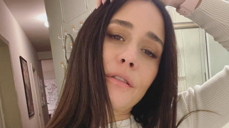 Alessandra Negrini engata romance com cantor famoso 22 anos mais jovem ...