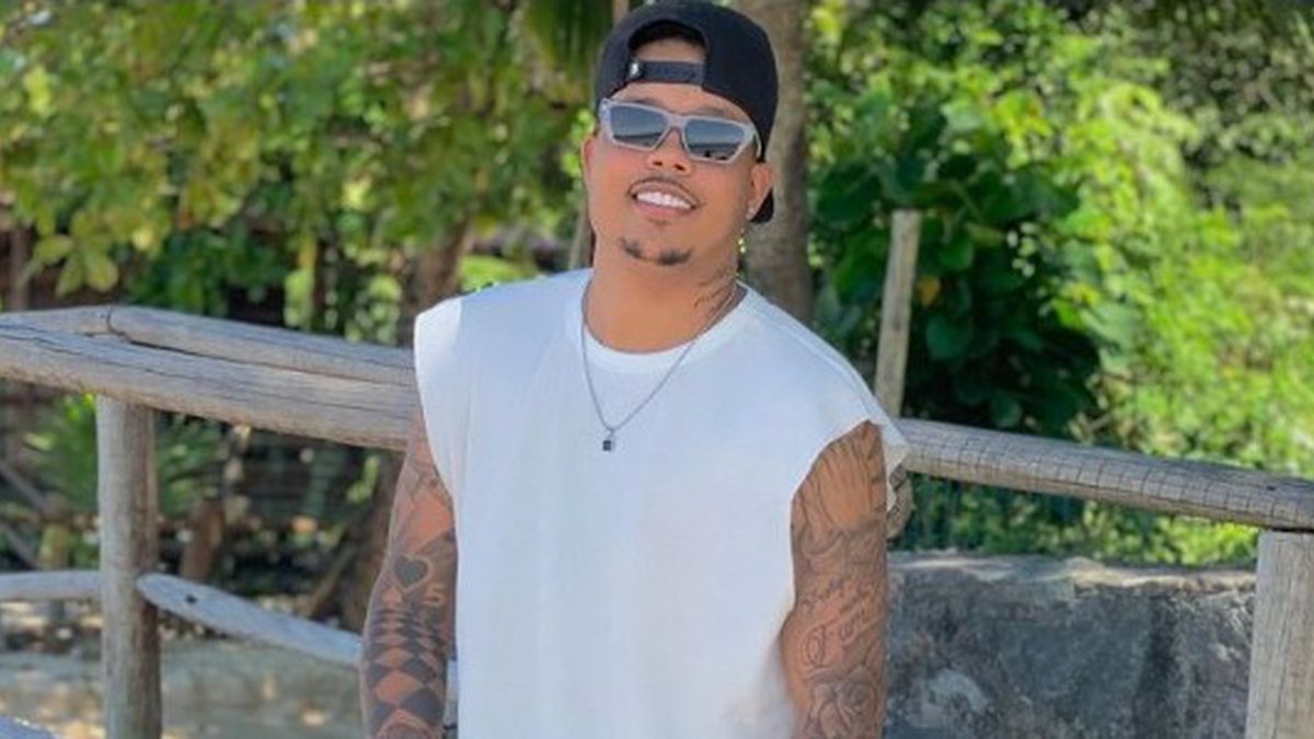 Cantor Belito lança novo EP na Piatã FM