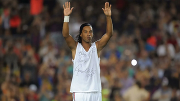 Promessa do futebol choca por semelhança com Ronaldinho Gaúcho e ...