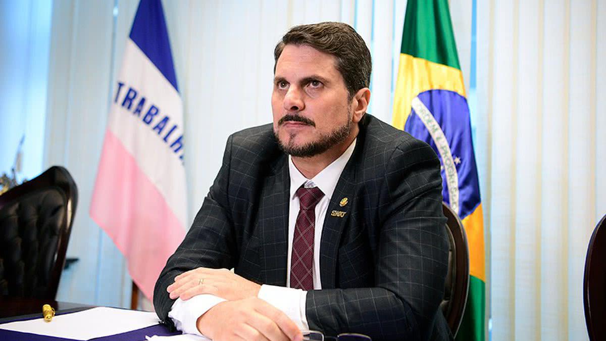 Senado oficializa afastamento de Marcos do Val por 115 dias