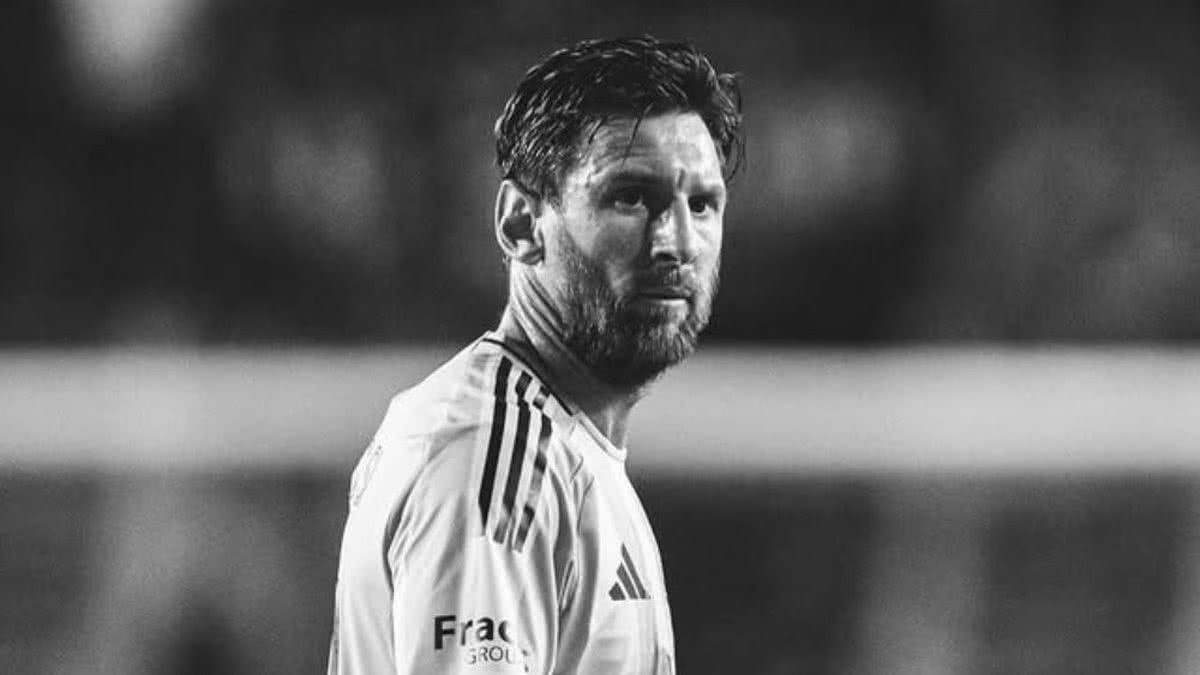 Messi 'brinca' e perde pênalti na derrota do Inter Miami; veja lance