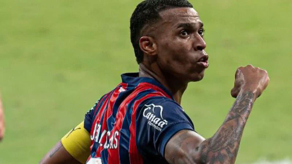 VÍDEO: Jean Lucas se envolve em lance polêmico e é expulso de Vasco x ...