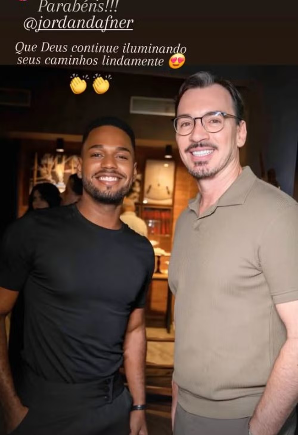 Presidente do Bahia presta homenagem ao namorado: “Lindamente”