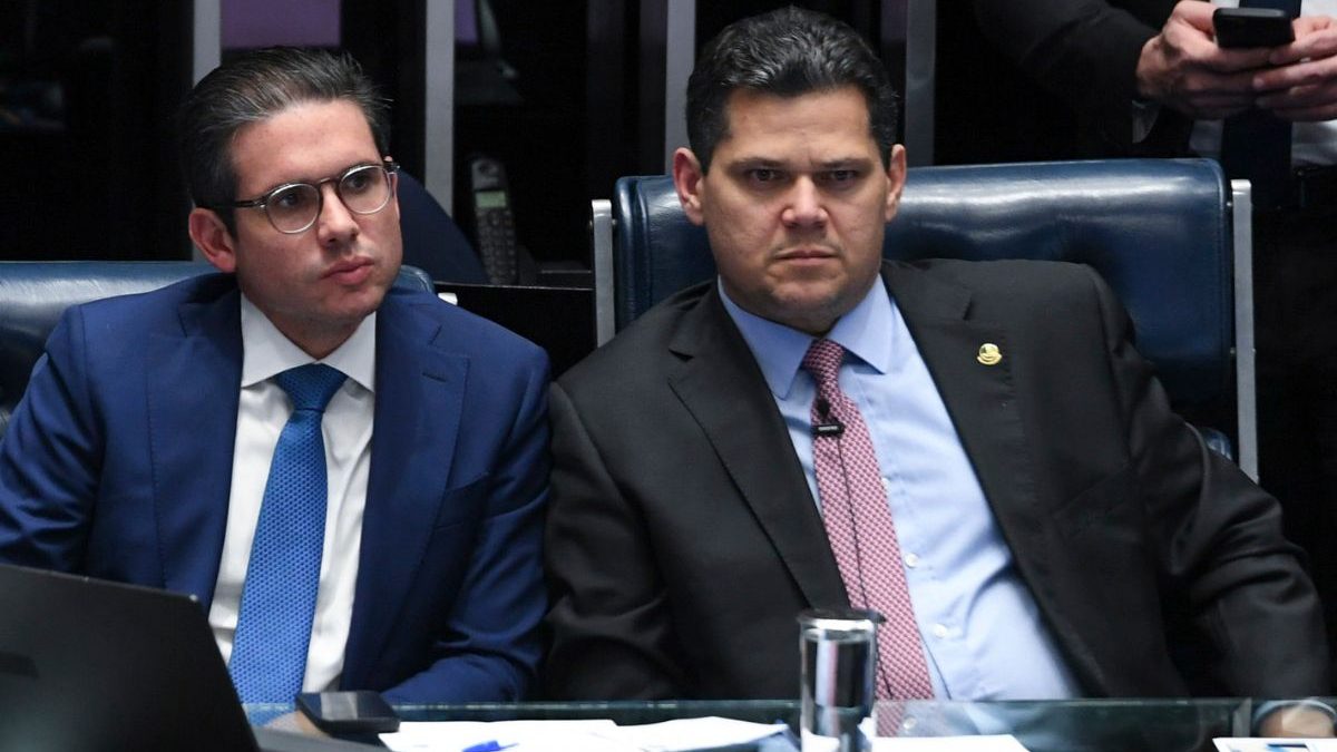 Em meio a tensão com o governo, Motta e Alcolumbre tomam atitude ...