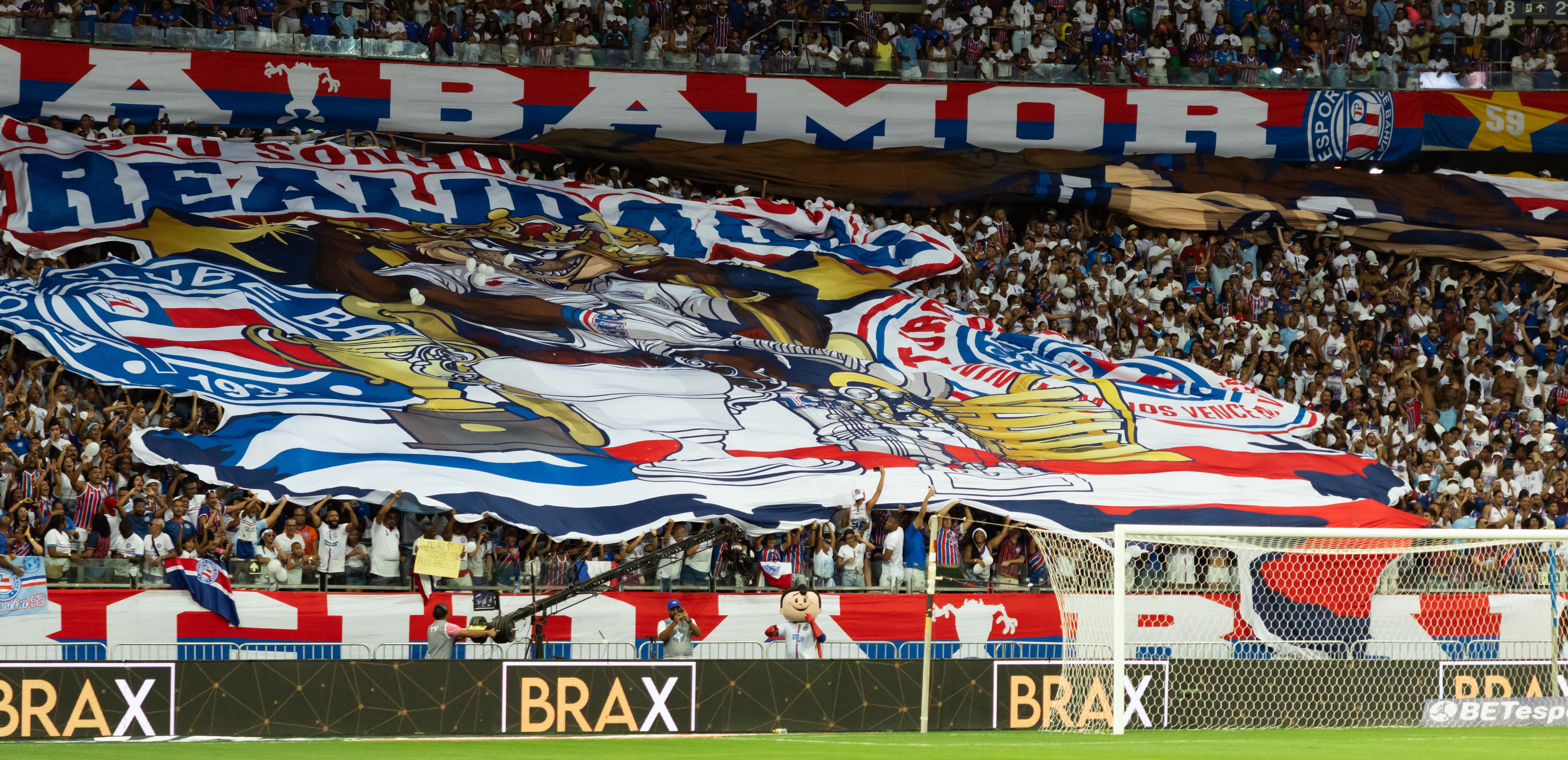 Torcida Bamor emite nota em apoio ao fim da torcida única em clássicos ...