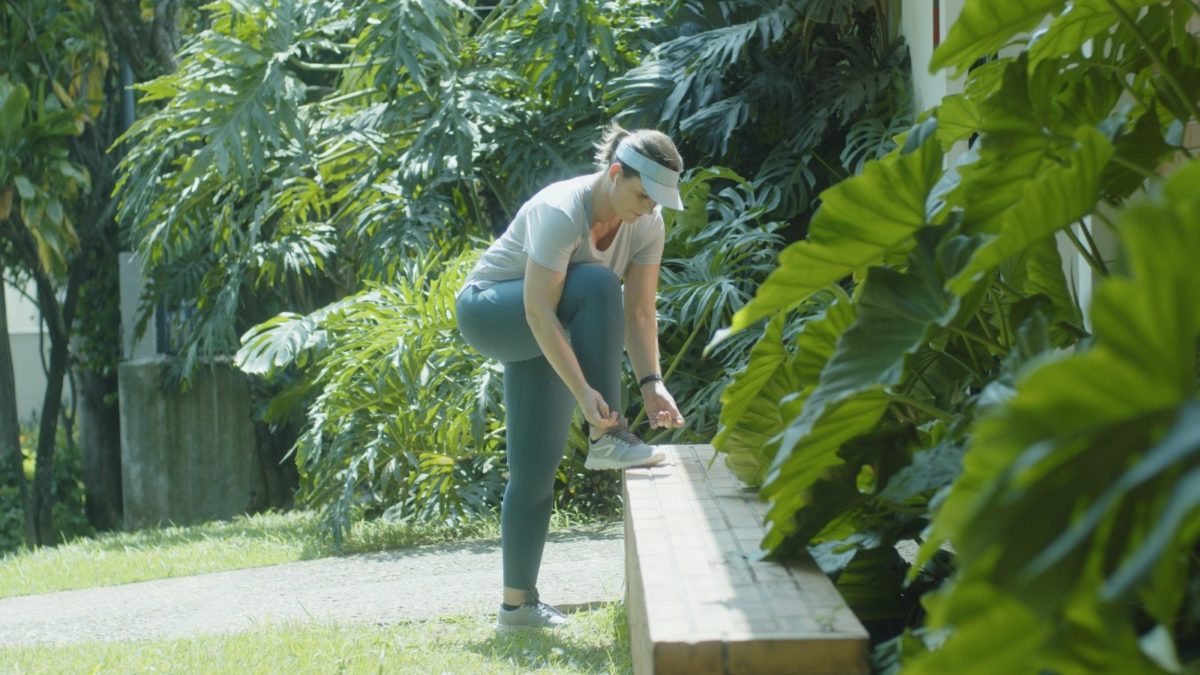 Cirurgia faz mulher diagnosticada com Parkinson voltar a correr