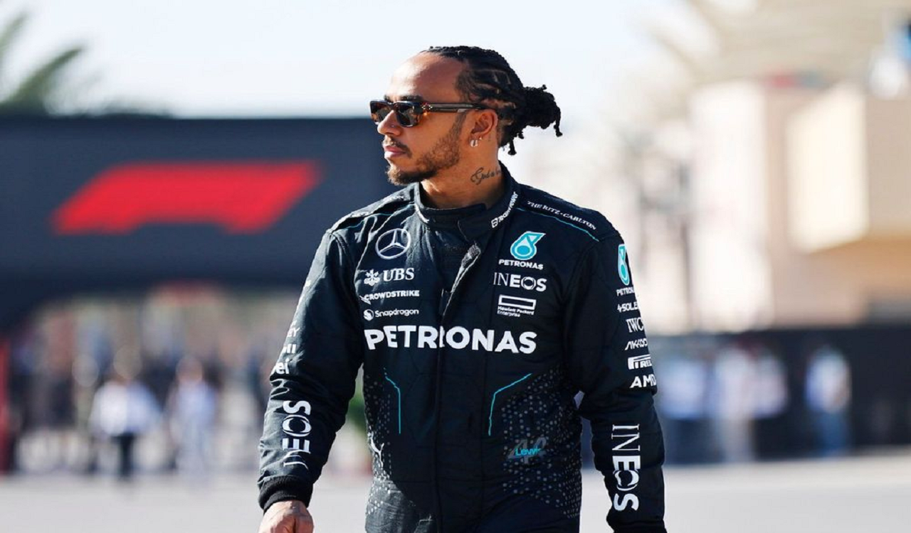 Hamilton aponta quem será substituto dele na Mercedes em 2025