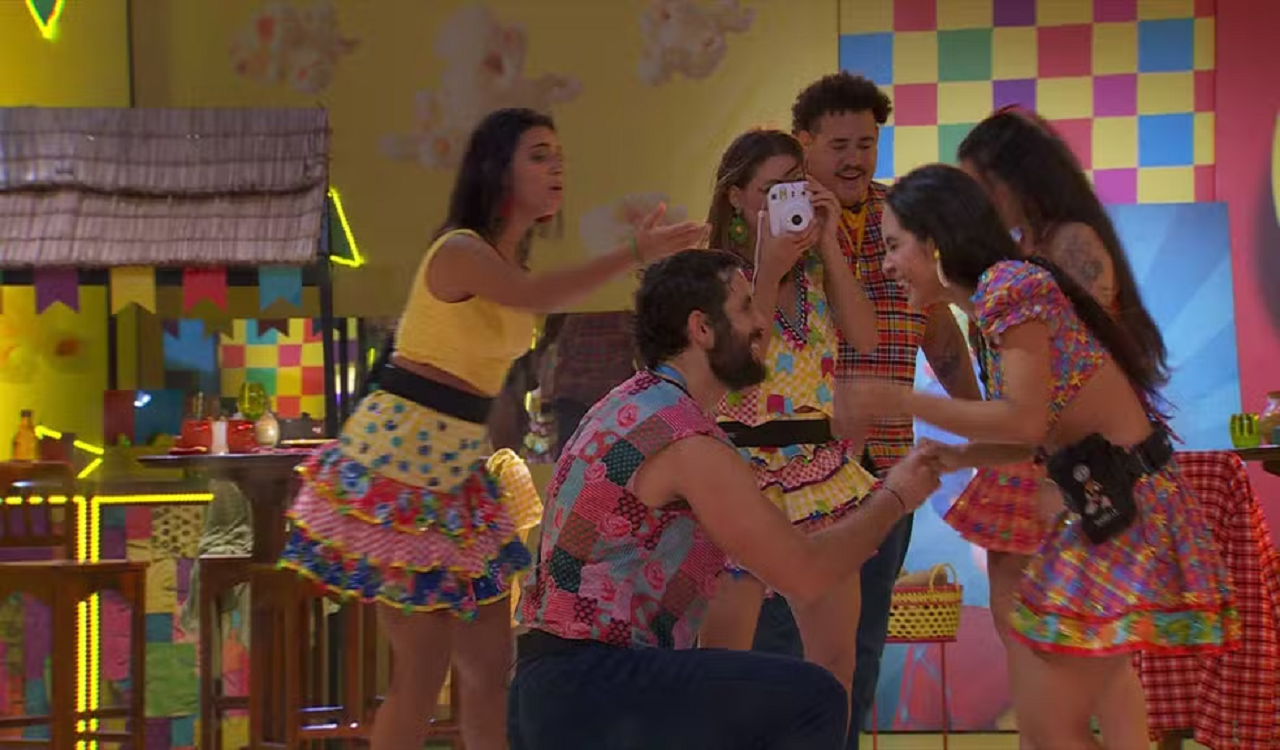 BBB 24: Matteus reage a investida de Isabelle: 'Se eu fosse solteiro ...