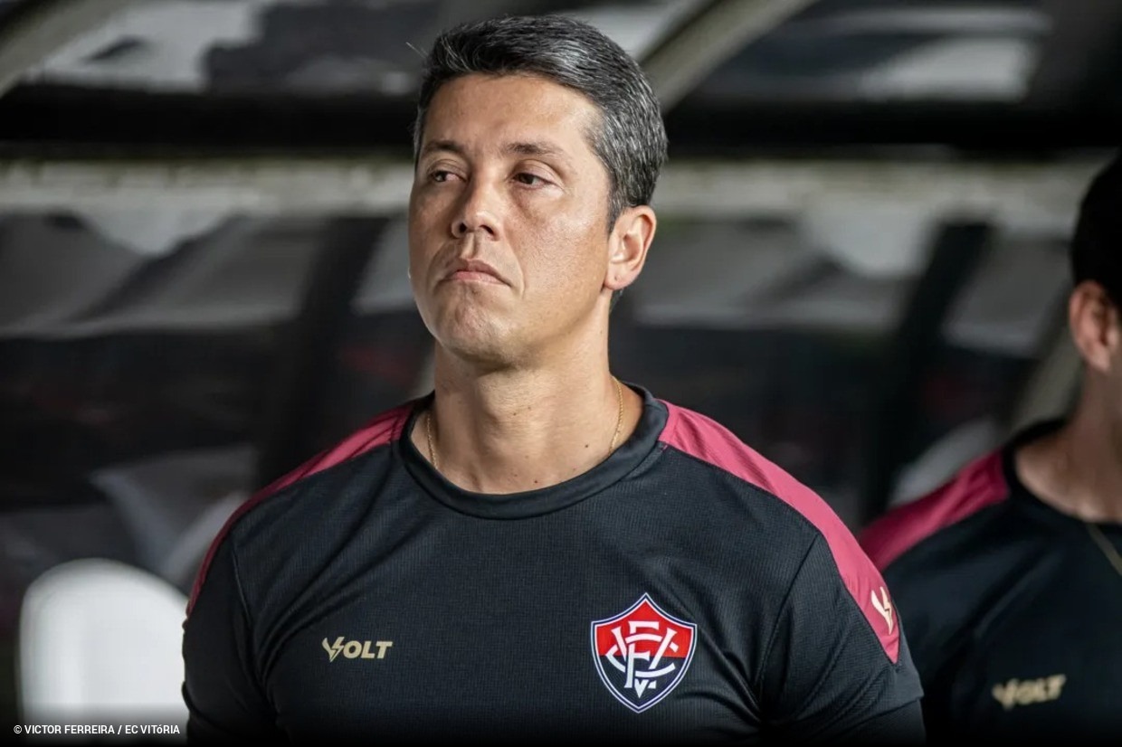 Carpini no Vasco? Técnico do Vitória toma decisão sobre desejo do Cruz ...