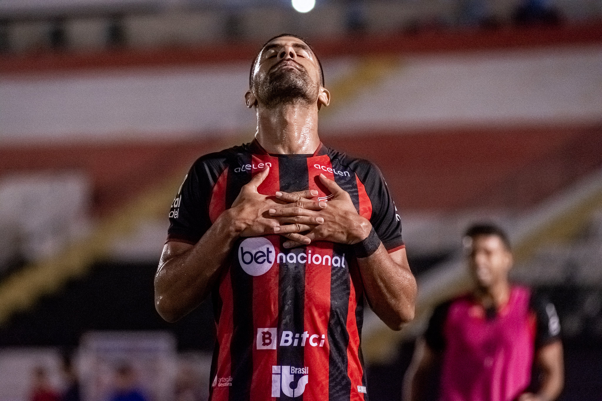 Ídolo? Tréllez deixa o Vitória após duas passagens e histórias marcantes