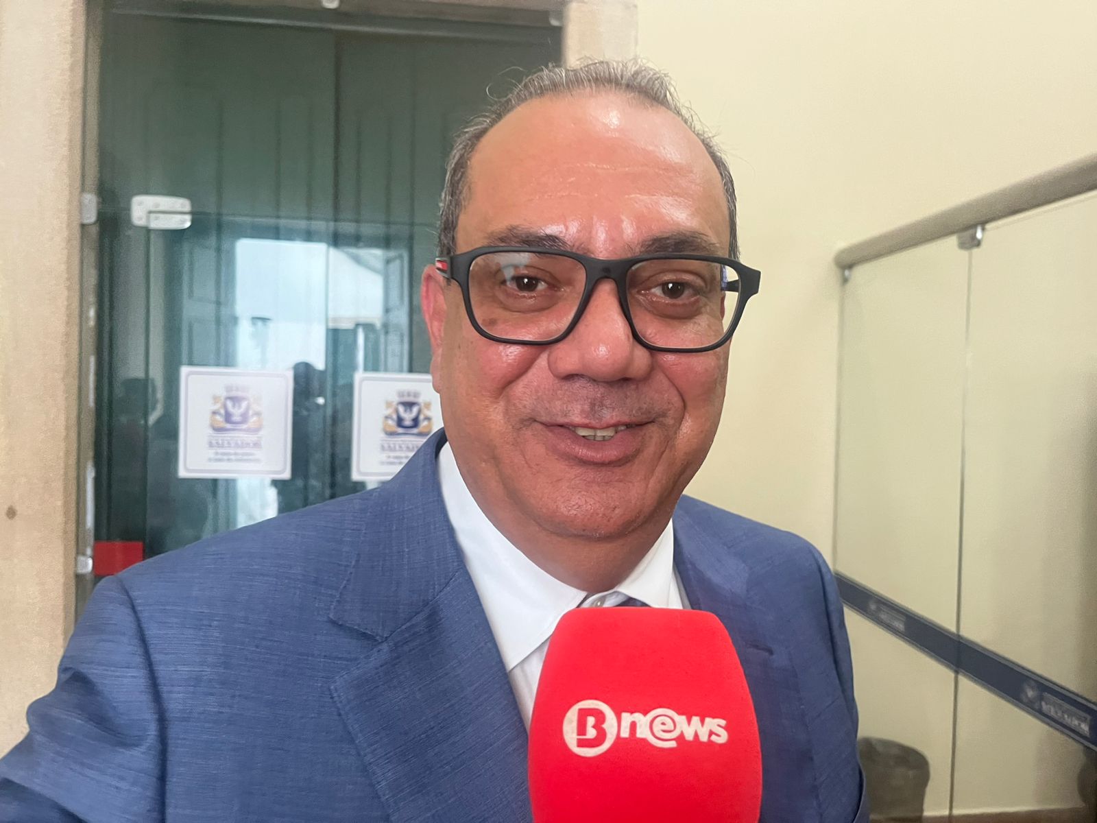 Carlos Muniz diz que Bruno Reis e Jerônimo "têm que descer do palanque"