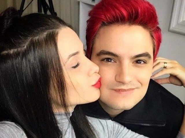 Ex-namorada revela que Felipe Neto terminou relacionamento por telefone ... Ex-namorada revela que Felipe Neto terminou relacionamento por telefone ...