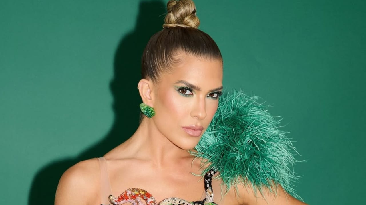 VÍDEO: Lore Improta inicia temporada de ensaios em escola de samba e é ...