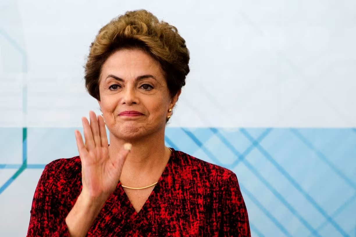 Brasil vai receber US$ 1 bilhão em empréstimo de banco dos BRICS ...