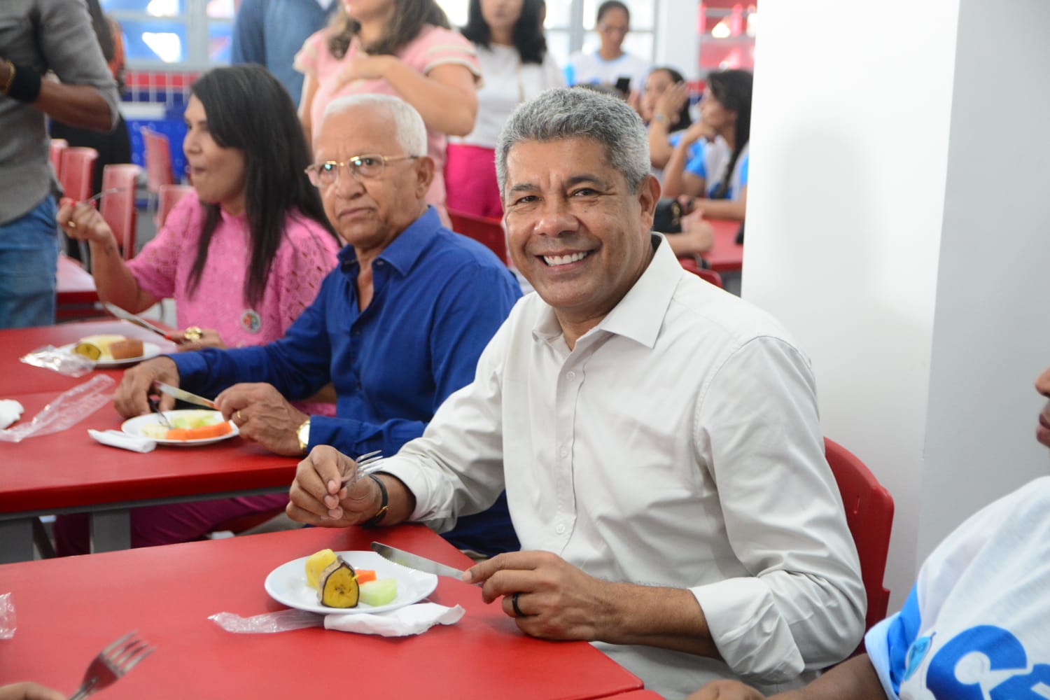 VÍDEO: Jerônimo Rodrigues cutuca ACM Neto durante aula inaugural ...