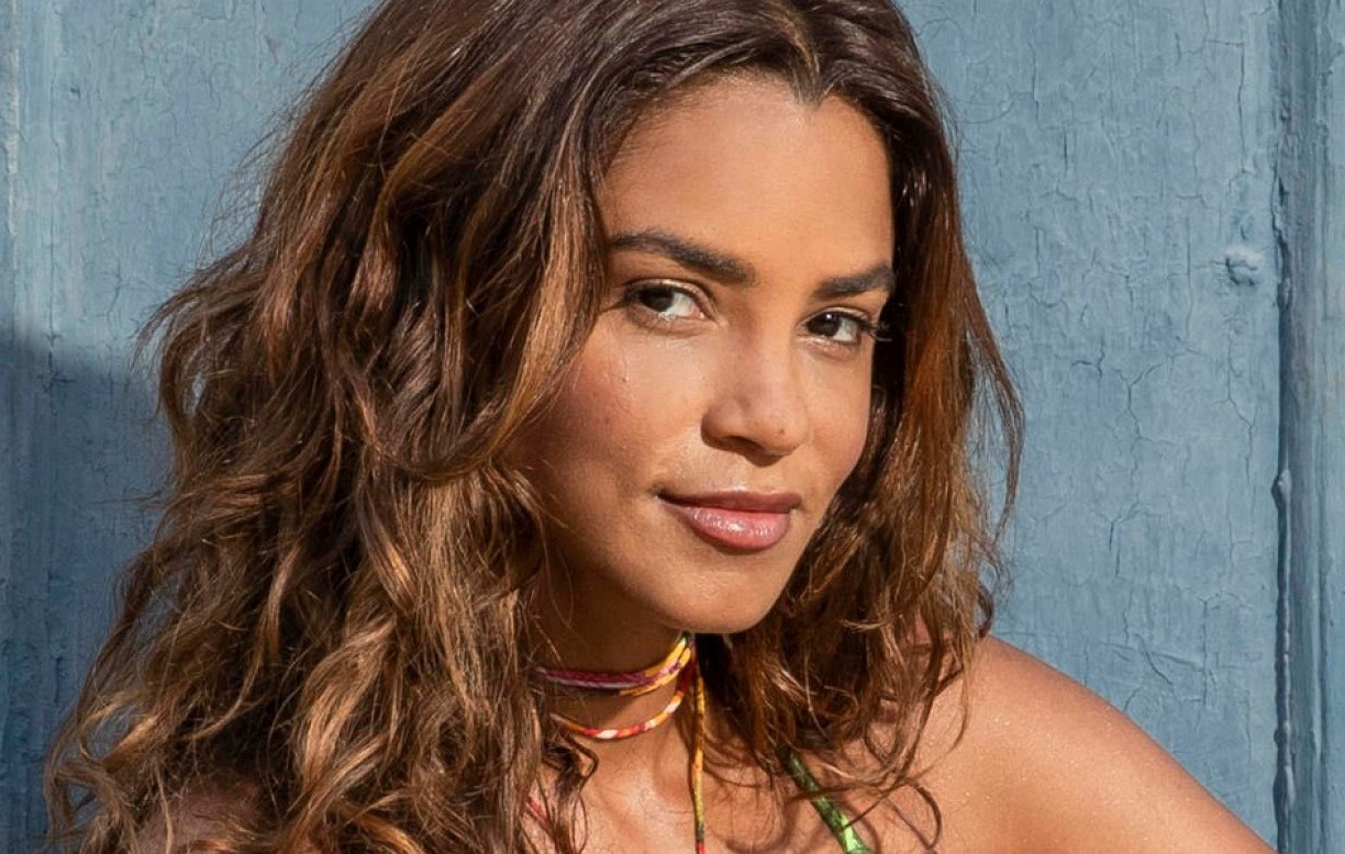 Lucy Alves assume namoro com atriz com quem atuou na novela Travessia ... Lucy Alves assume namoro com atriz com quem atuou na novela Travessia ...
