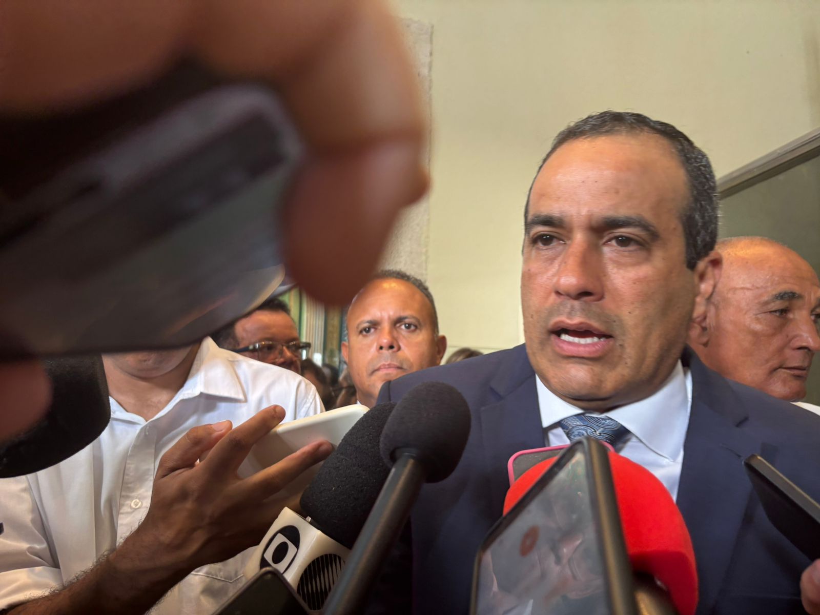 "À medida que ele fala alguma besteira, ele recebe as devidas respostas", diz Bruno Reis sobre ...