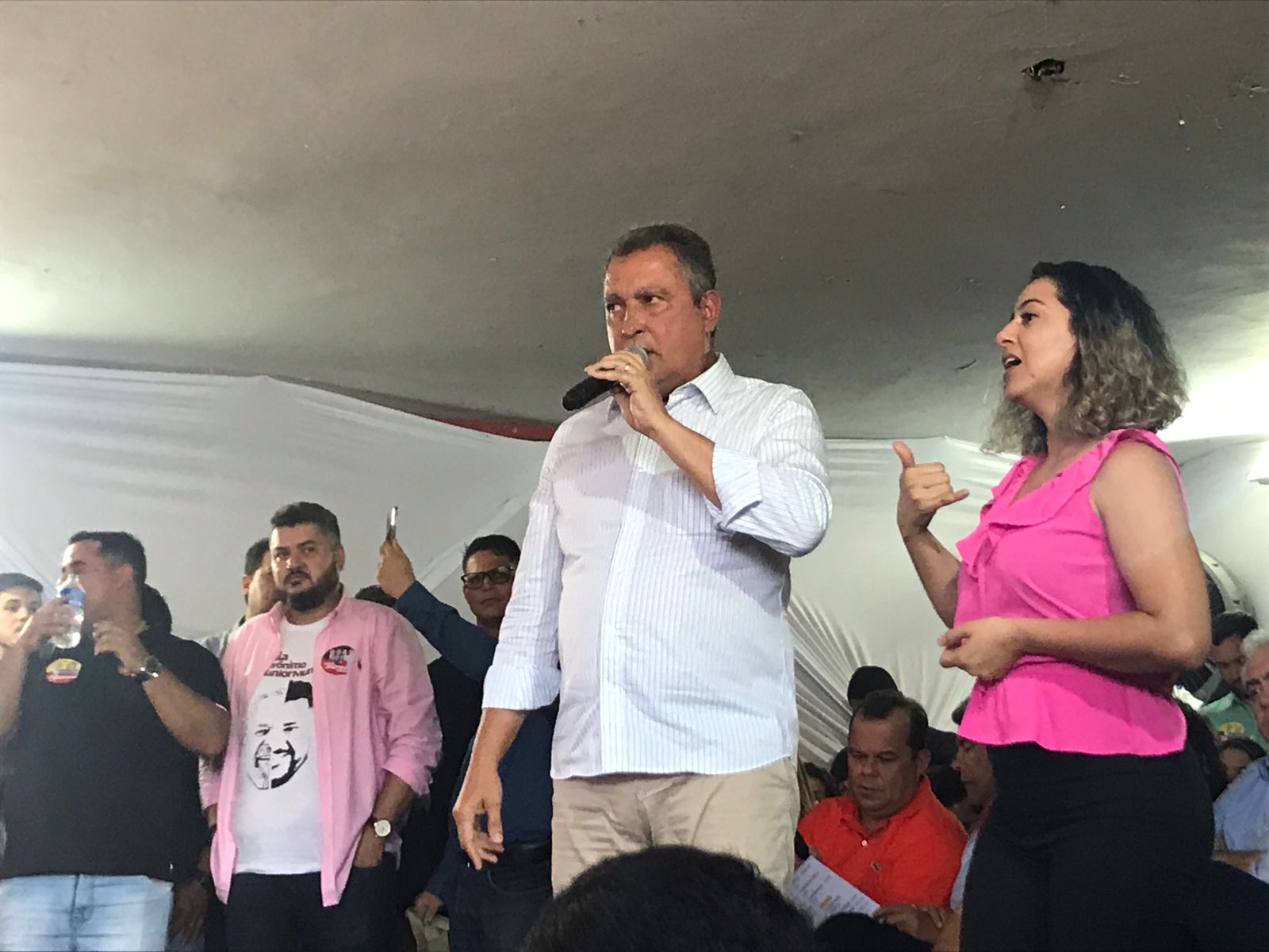 Rui Costa sobe o tom e chama ACM Neto de “filhote da oligarquia da Bahia” Rui Costa sobe o tom e chama ACM Neto de “filhote da oligarquia da Bahia”