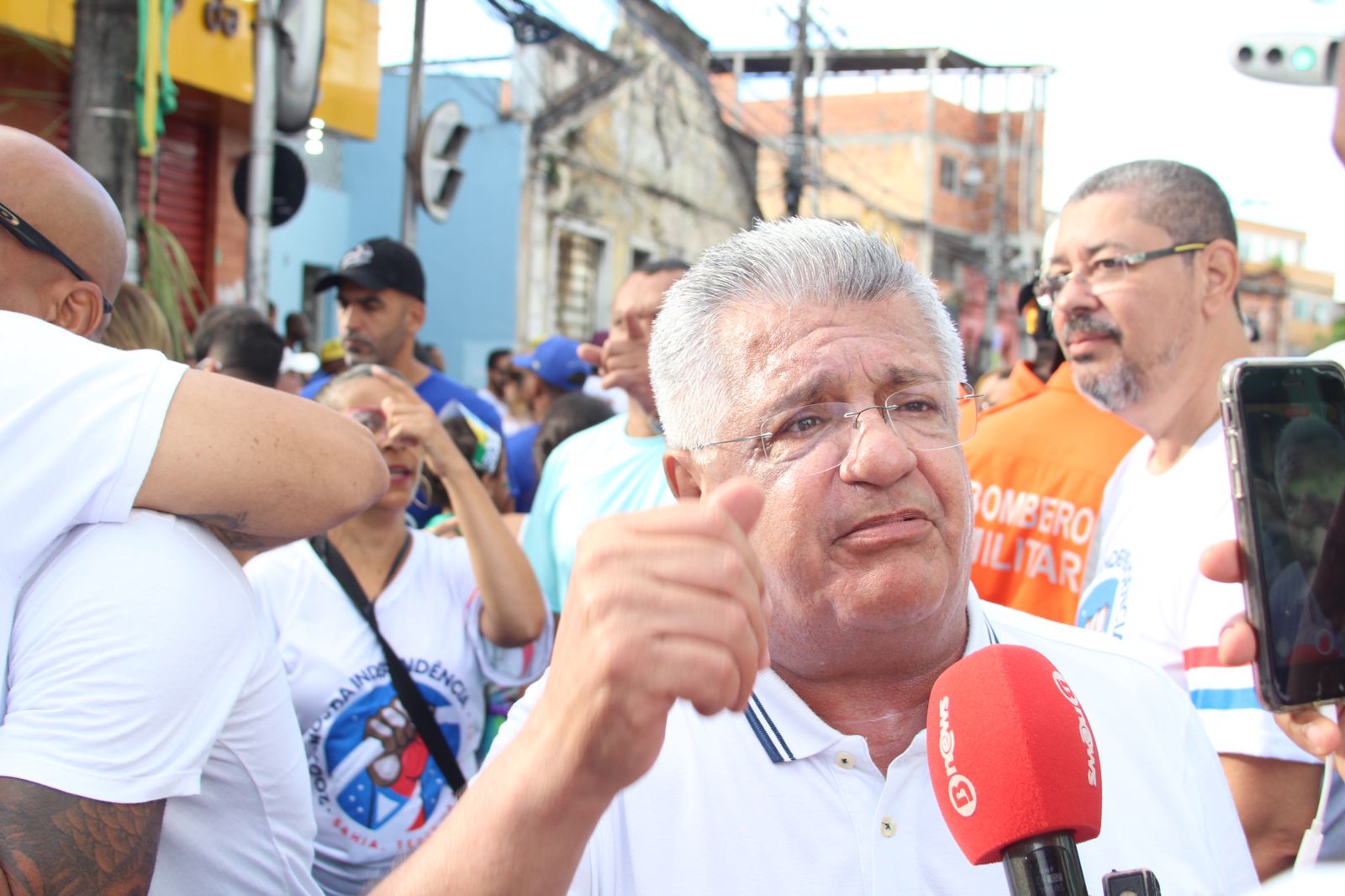 Bacelar diz ser contrário à mudança de nome do Aeroporto de Salvador