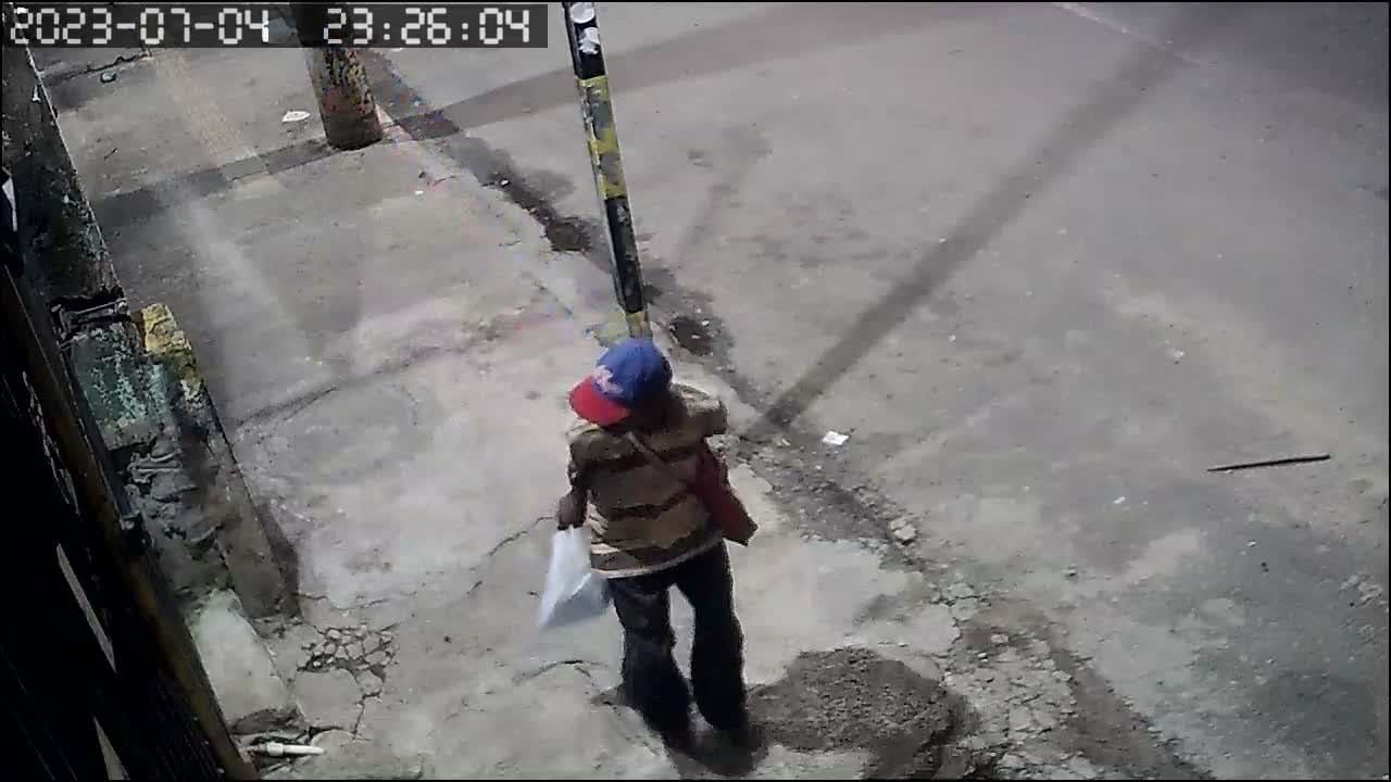Polícia procura suspeito de furtar lava a jato em Salvador; veja vídeo Polícia procura suspeito de furtar lava a jato em Salvador; veja vídeo