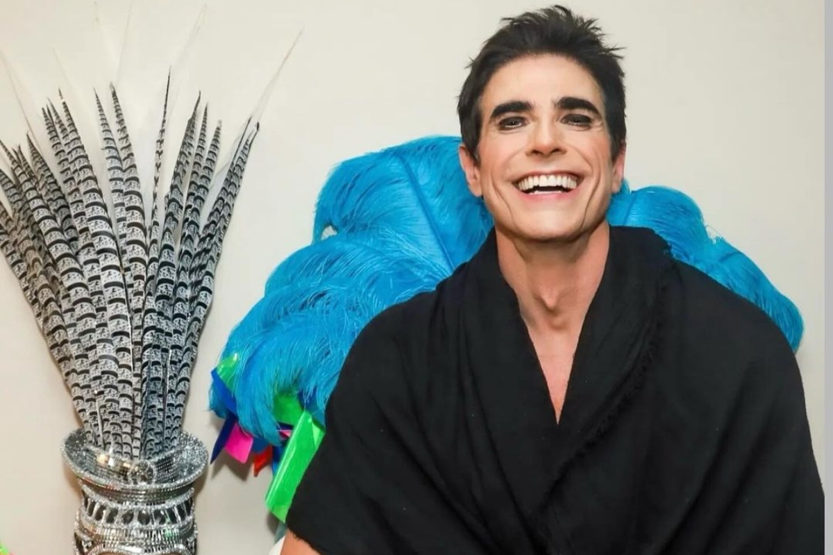 Reynaldo Gianecchini agita a web com nu frontal em capa de revista